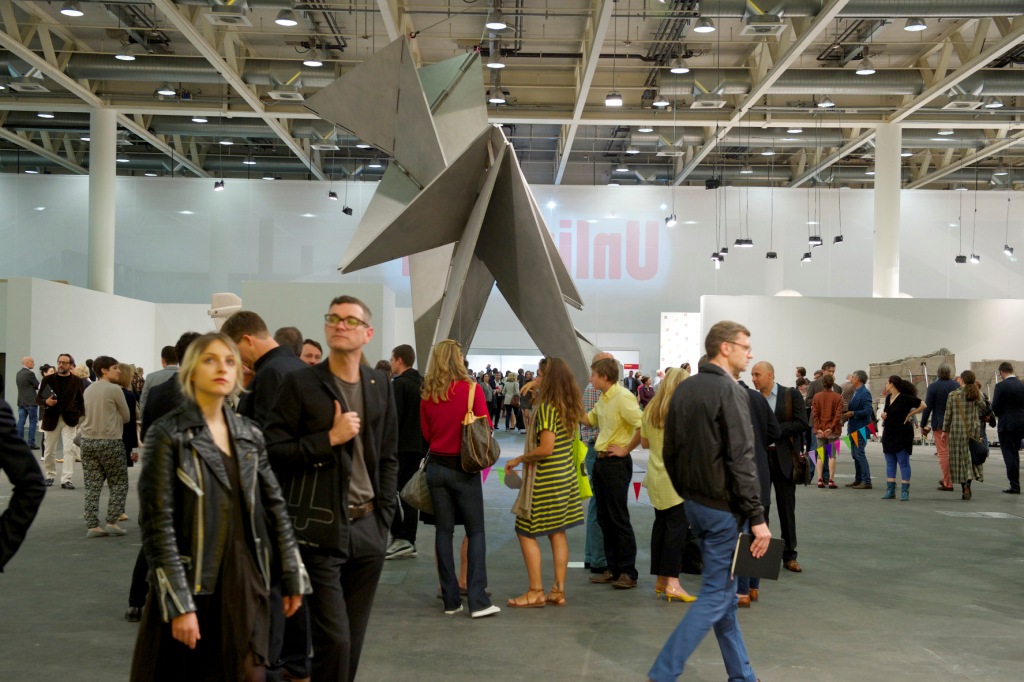Inaugura Art Basel, la più importante fiera d'arte al mondo | Sky Arte ...