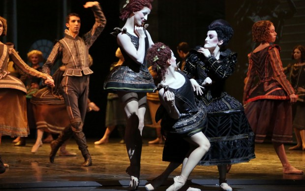 Cenerentola danza sulle punte | Sky Arte - Sky