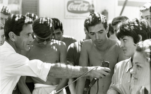 Pier Paolo Pasolini, ritratto da Mario Dondero e Angelo Novi | Sky Arte ...