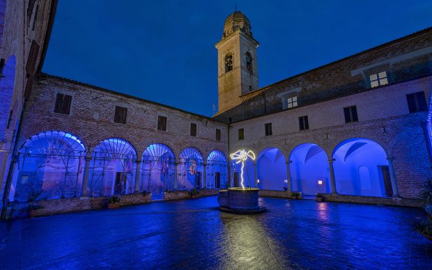 Natale nelle Marche: le installazioni luminose di Mondolfo | Sky Arte - Sky